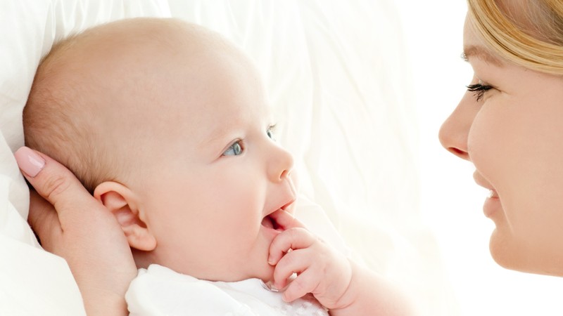 Dojenje: Šta kada beba ugrize - Moj pedijatar